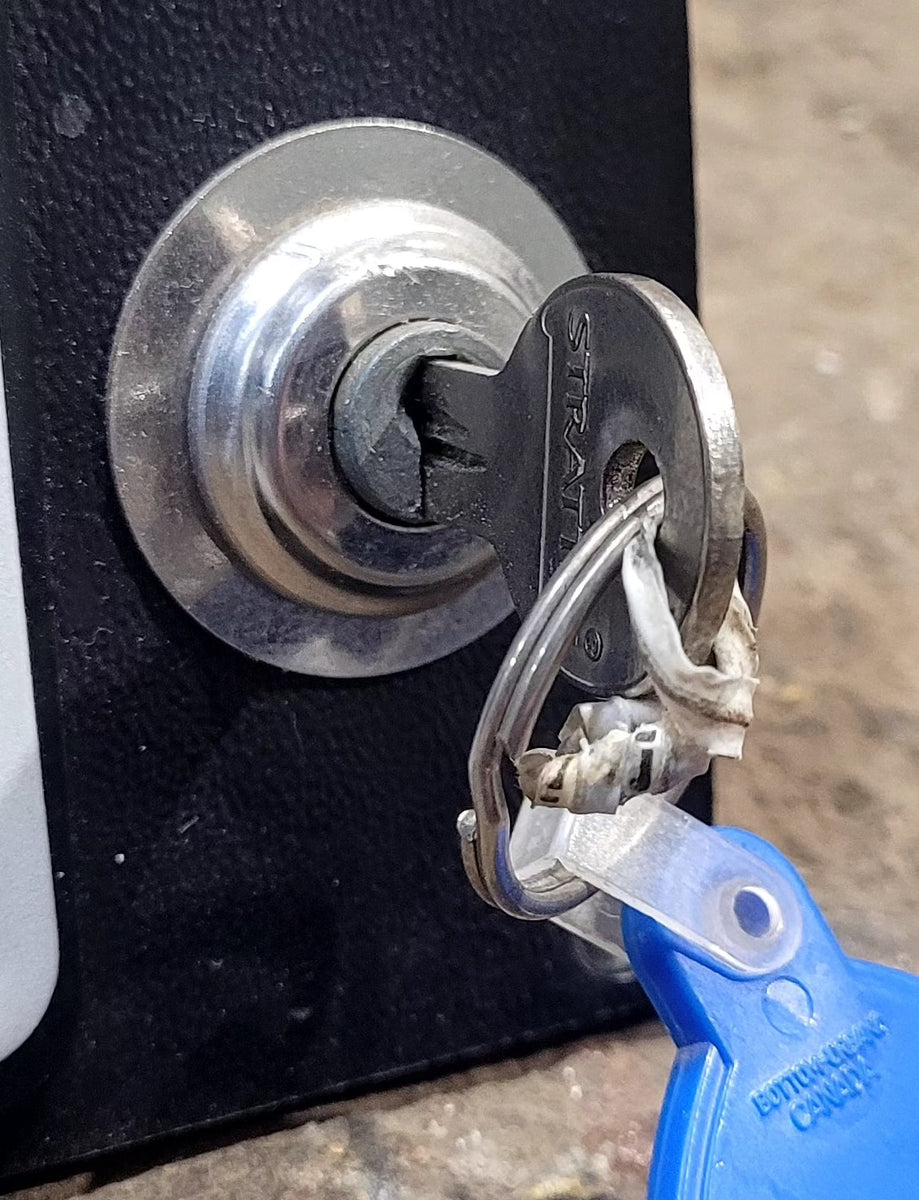 Buy Used Power Gear Slide-Out Key & Switch Control Panel Online - Young ...