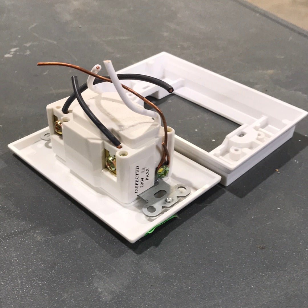 Buy Used RV 110 Volt GFI Wall Receptacle / Outlet Online - Young Farts ...