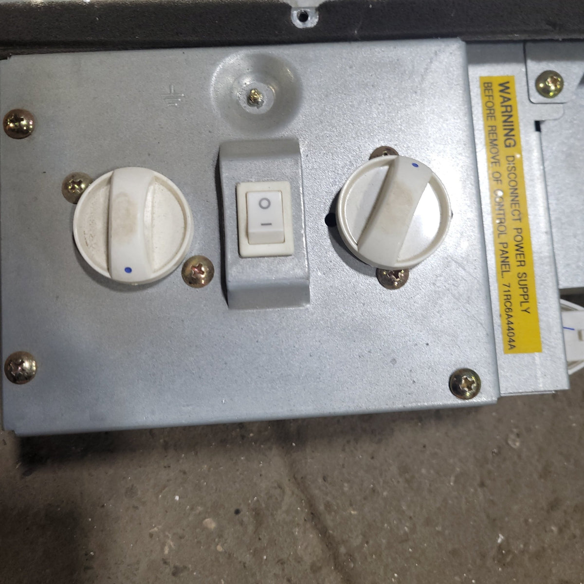 Buy Used Carrier Air-V RV A/C Control Box Assembly 99-00469-00 Online ...